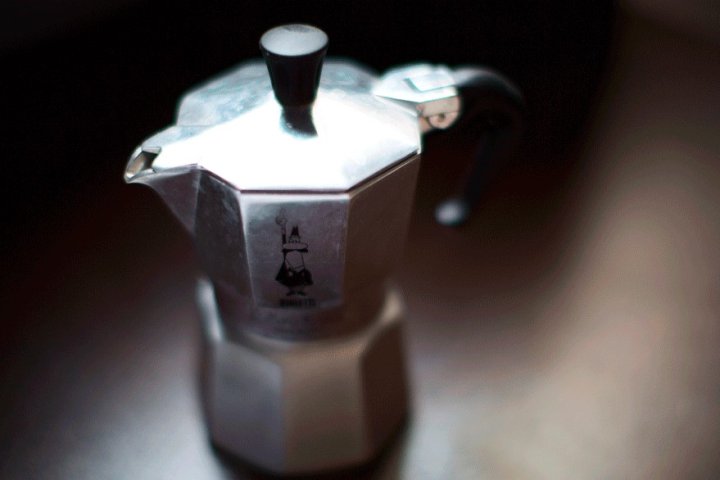 How to choose a moka pot :: Green Plantation