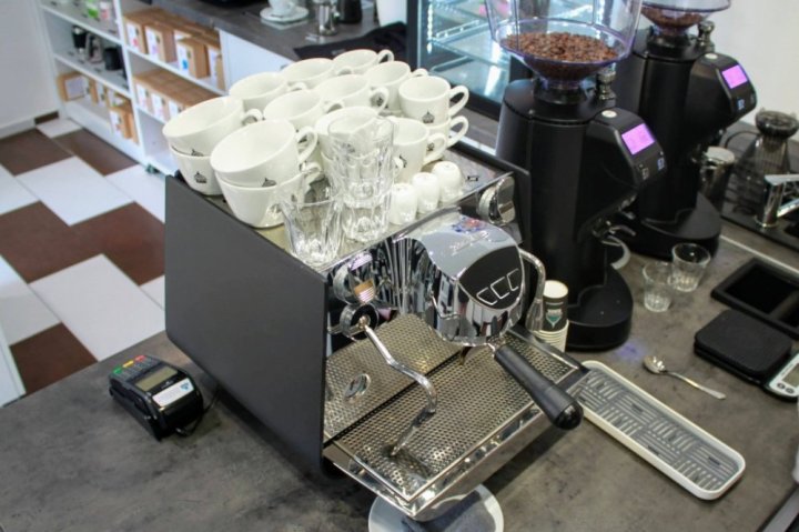 Sample cafe set-up. What equipment should not be missing in your café ...